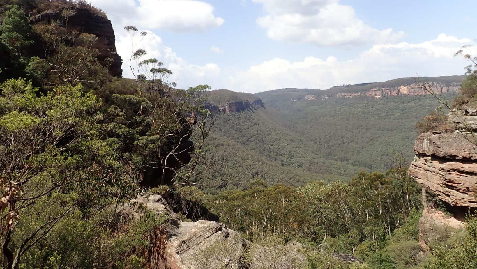 Best Hikes of the Blue Mountains - Porters Pass and Colliers Causeway ...