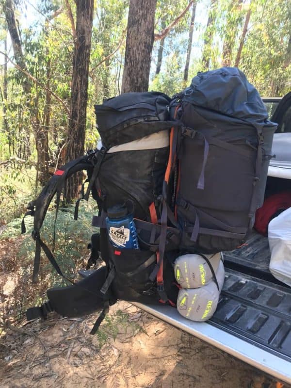 How to carry two backpacks // The art of double-packing - Lotsafreshair
