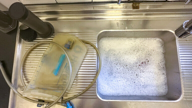 How to Clean Your Hydration Bladder: The Complete Guide - Lotsafreshair